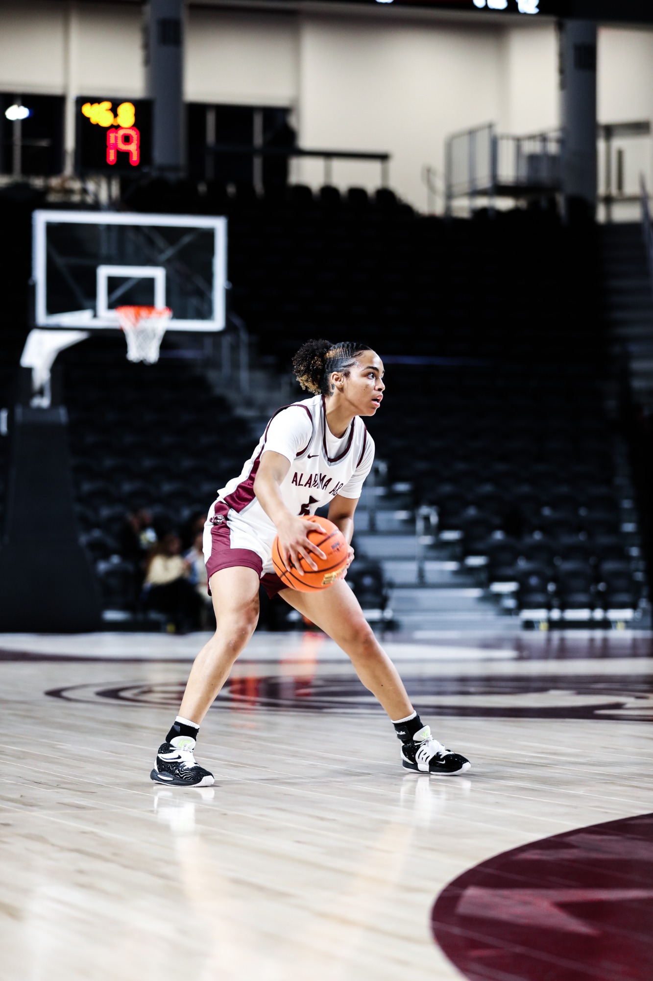 Free Finishes with Game-High 17 to Help Push Bulldogs Past Rival ...