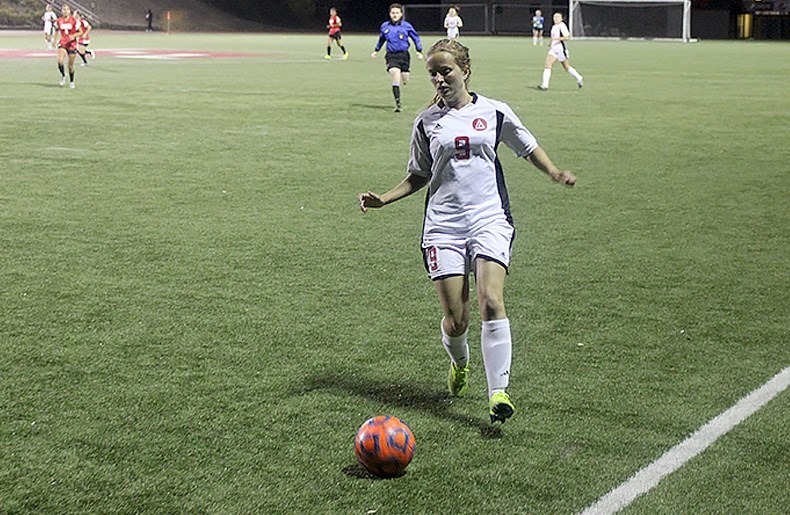 Esme Garner-Purkis - Women's Soccer - Academy of Art University Athletics