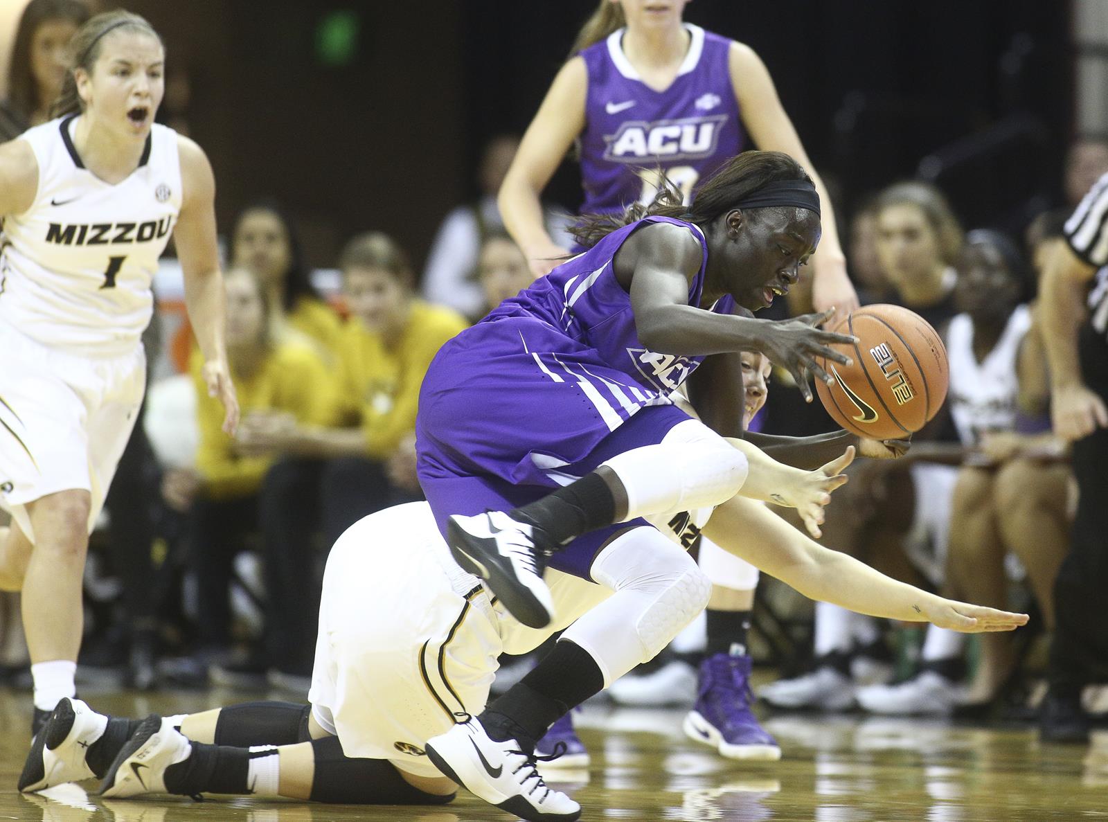 Suzzy Dimba - Women's Basketball - Abilene Christian University Athletics