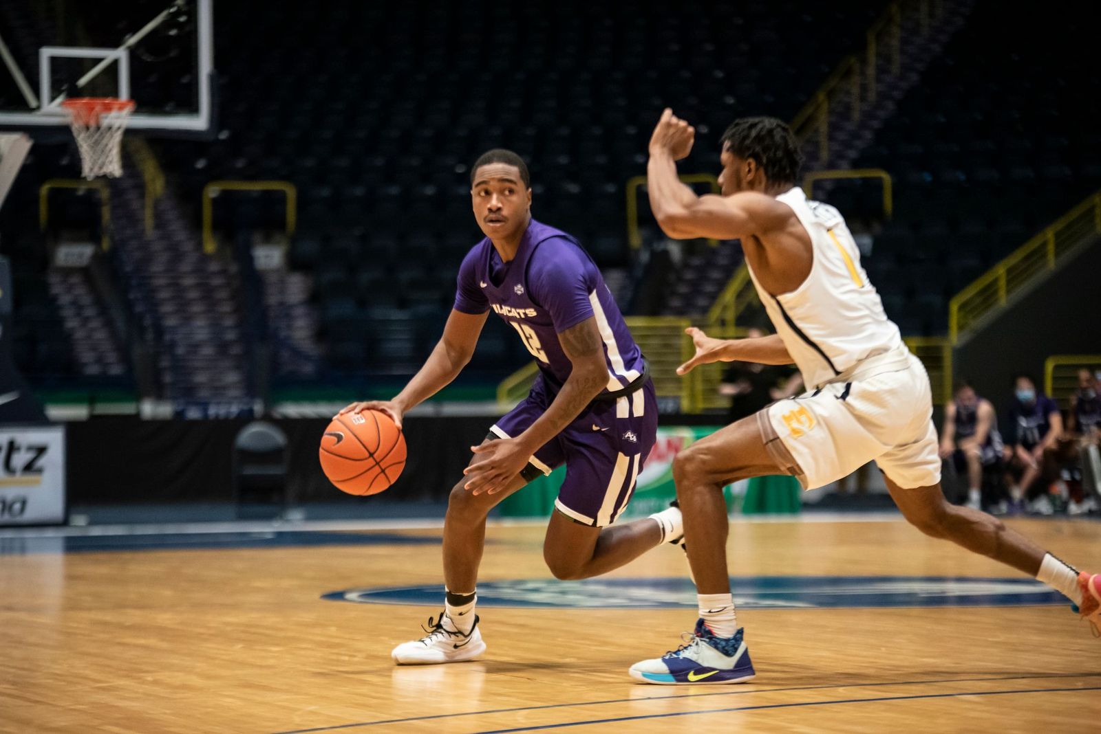 Defense drowns Bucs as Wildcats win season opener - Abilene Christian ...