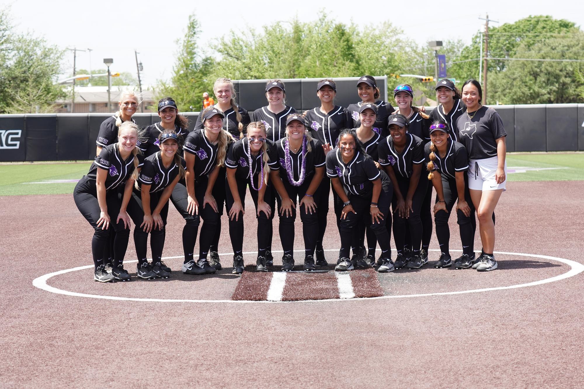 Softball earns series sweep on Senior Day - Abilene Christian ...