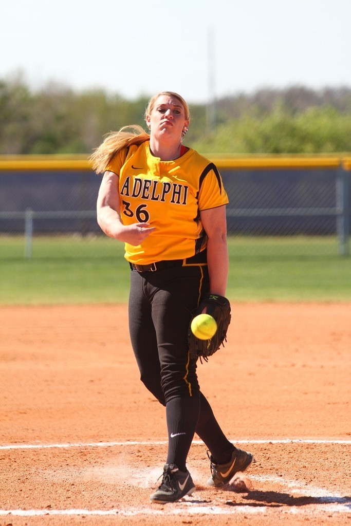 Laurin Watts - Softball - Adelphi University Athletics