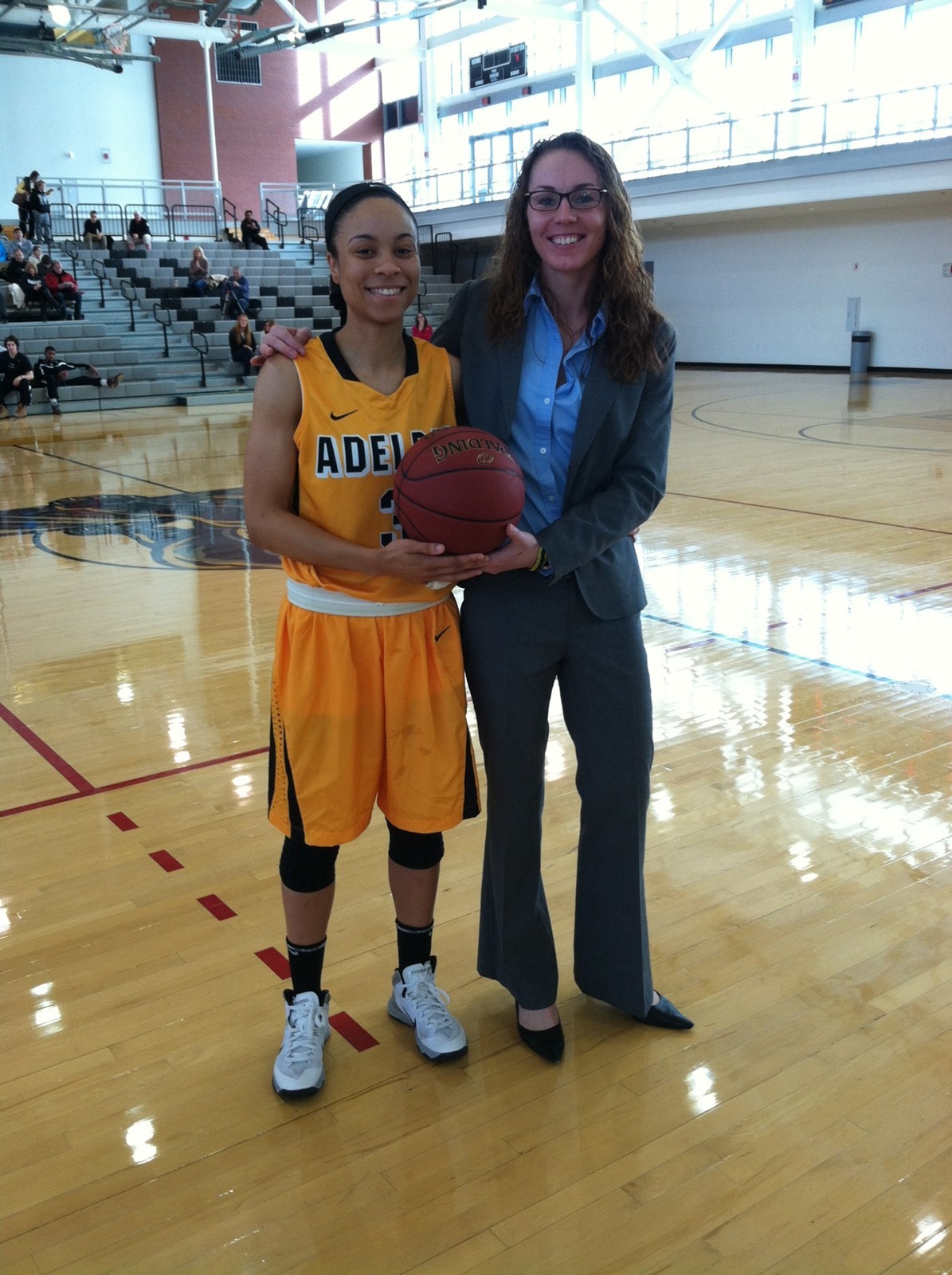 Sade Jackson - Women's Basketball - Adelphi University Athletics