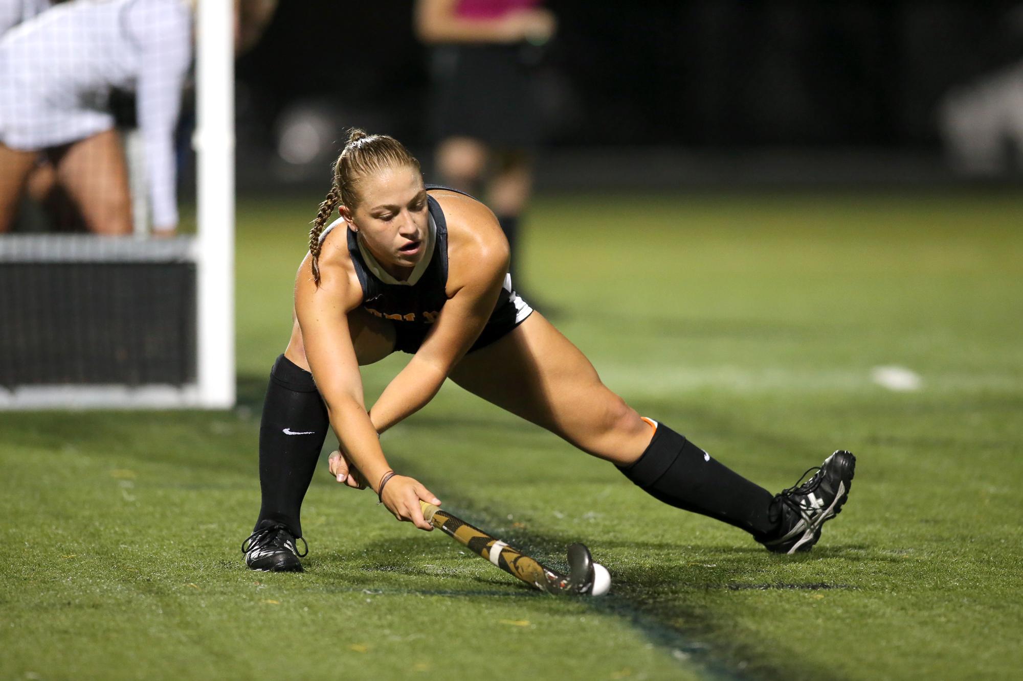 Lena Pollich - Field Hockey - Adelphi University Athletics