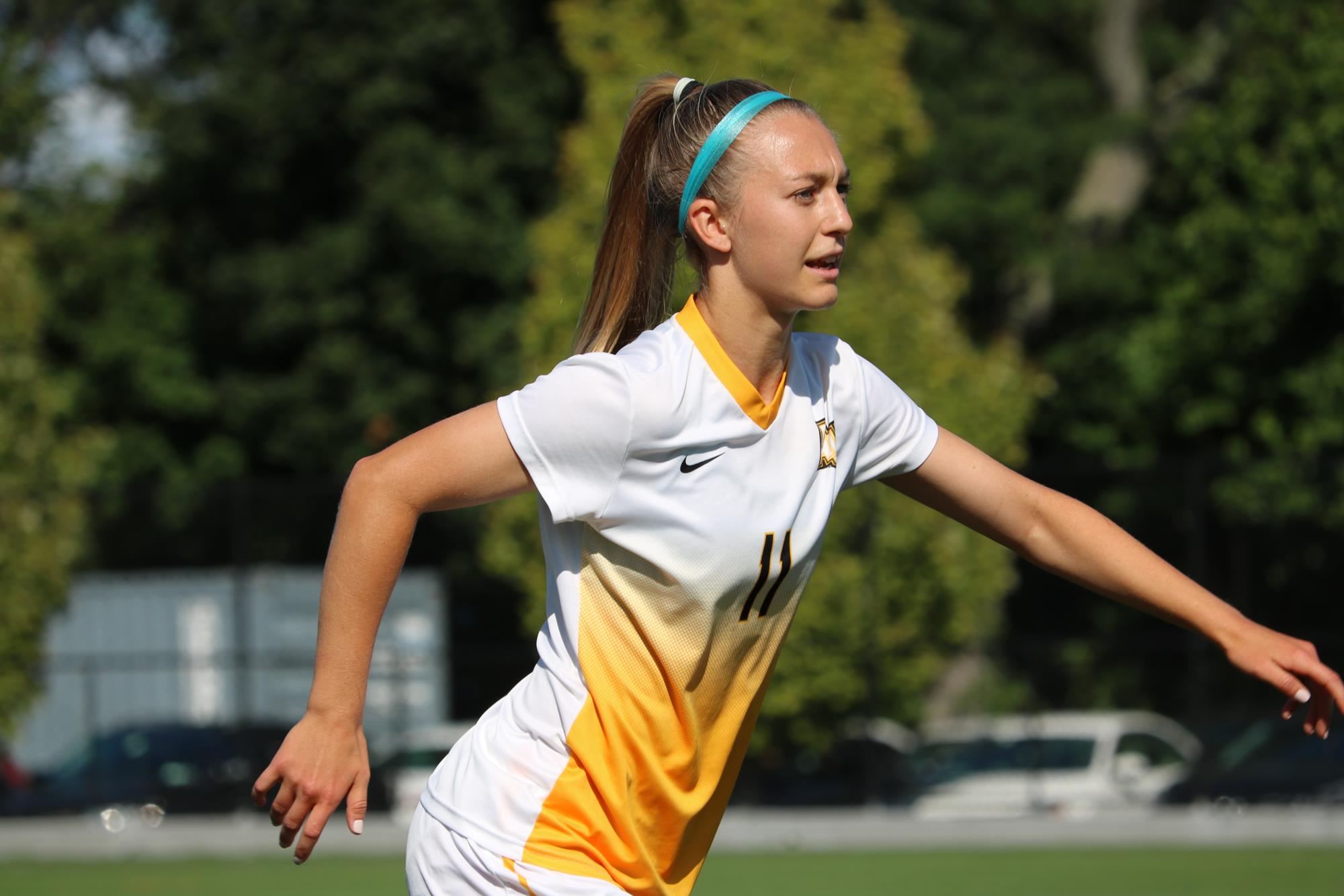 Nicole Forte - Women's Soccer - Adelphi University Athletics
