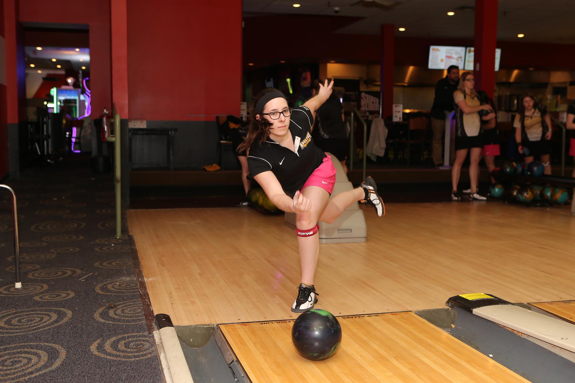 Rebecca Gotterbarn - Women's Bowling - Adelphi University Athletics