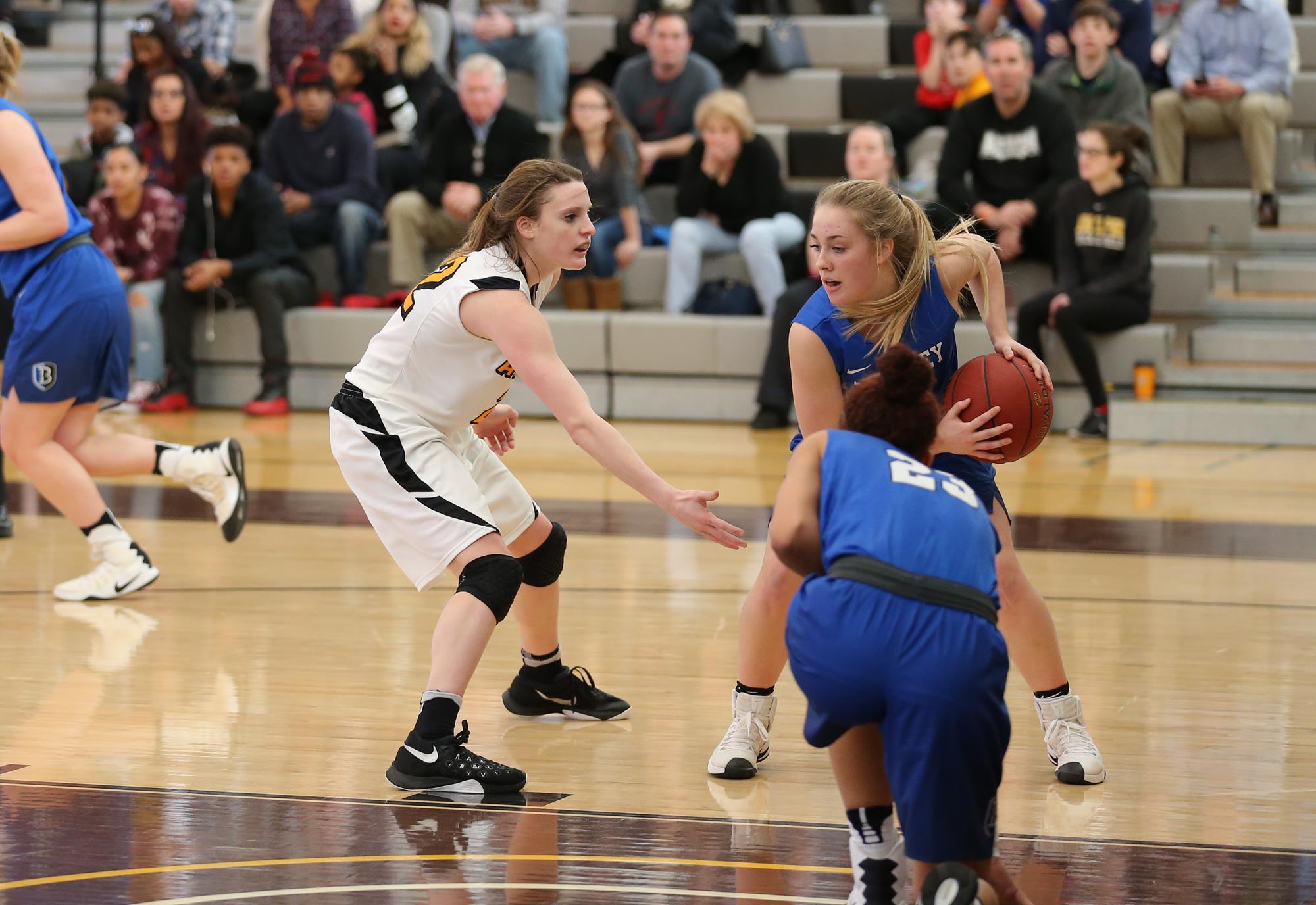 Sierra Schrader - Women's Basketball - Adelphi University Athletics
