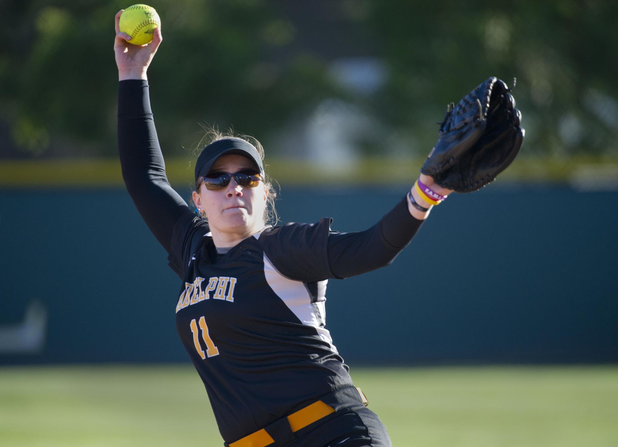 Lindsay Mapes - Softball - Adelphi University Athletics