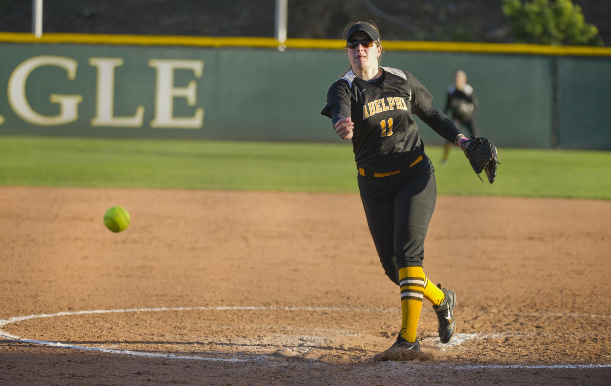 Lindsay Mapes - Softball - Adelphi University Athletics