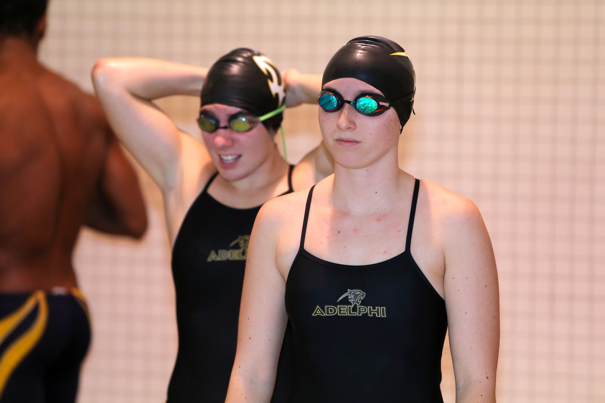 Amanda Crosby - Swimming and Diving - Adelphi University Athletics