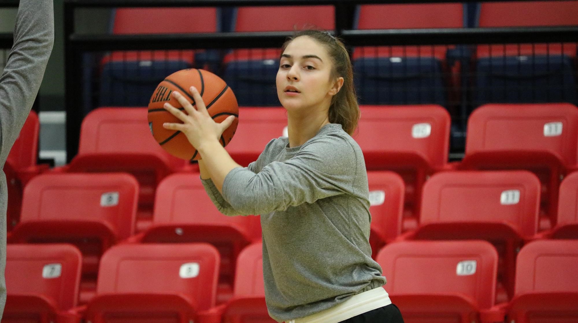 Mackenzie Burke - Women's Basketball - Adelphi University Athletics