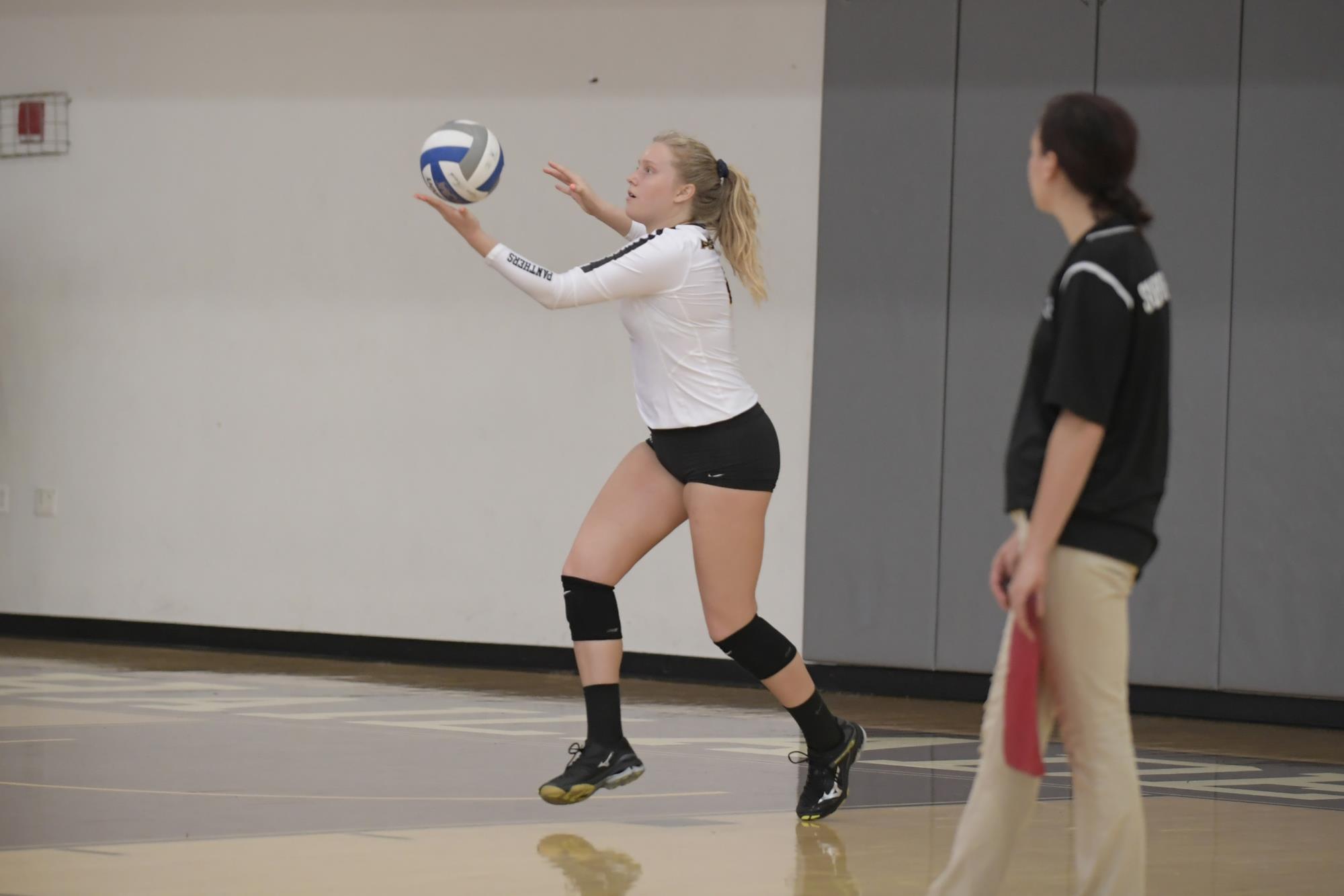 Victoria Bailey - Women's Volleyball - Adelphi University Athletics