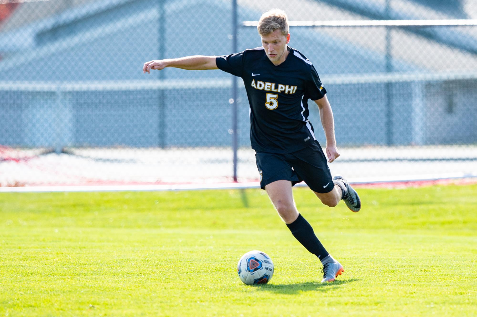 Mads Michaelsen - Men's Soccer - Adelphi University Athletics