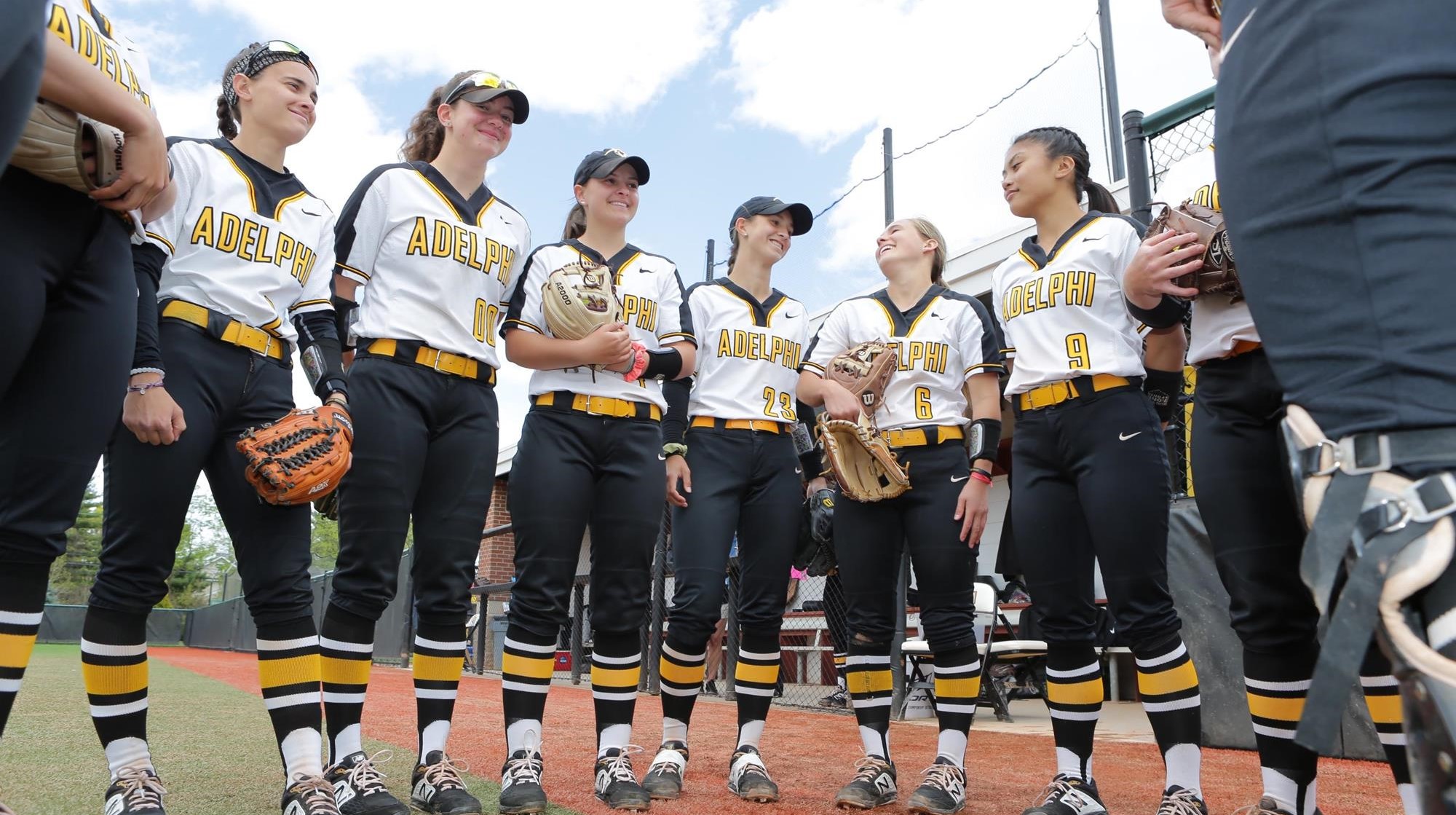 Lauren Sandelier - Softball - Adelphi University Athletics