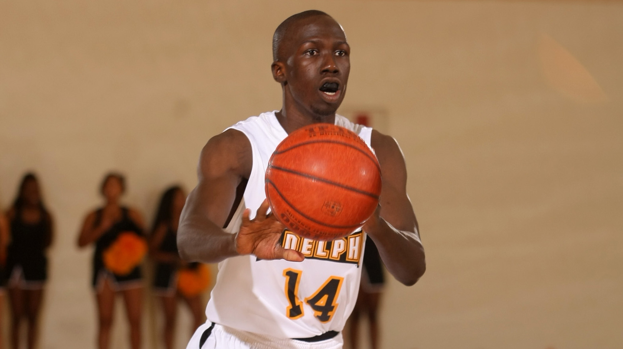 David Akinyooye - Men's Basketball - Adelphi University Athletics