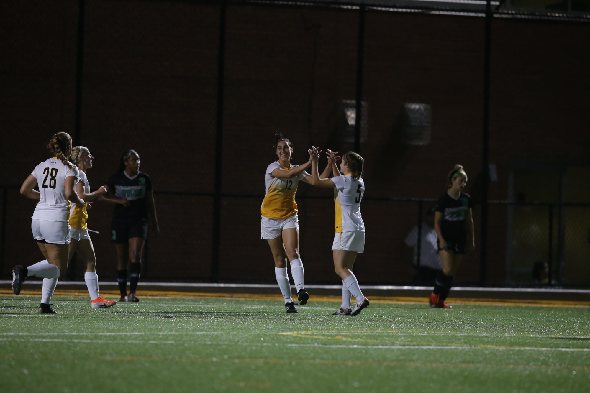 Kerianne Scorce - Women's Soccer - Adelphi University Athletics