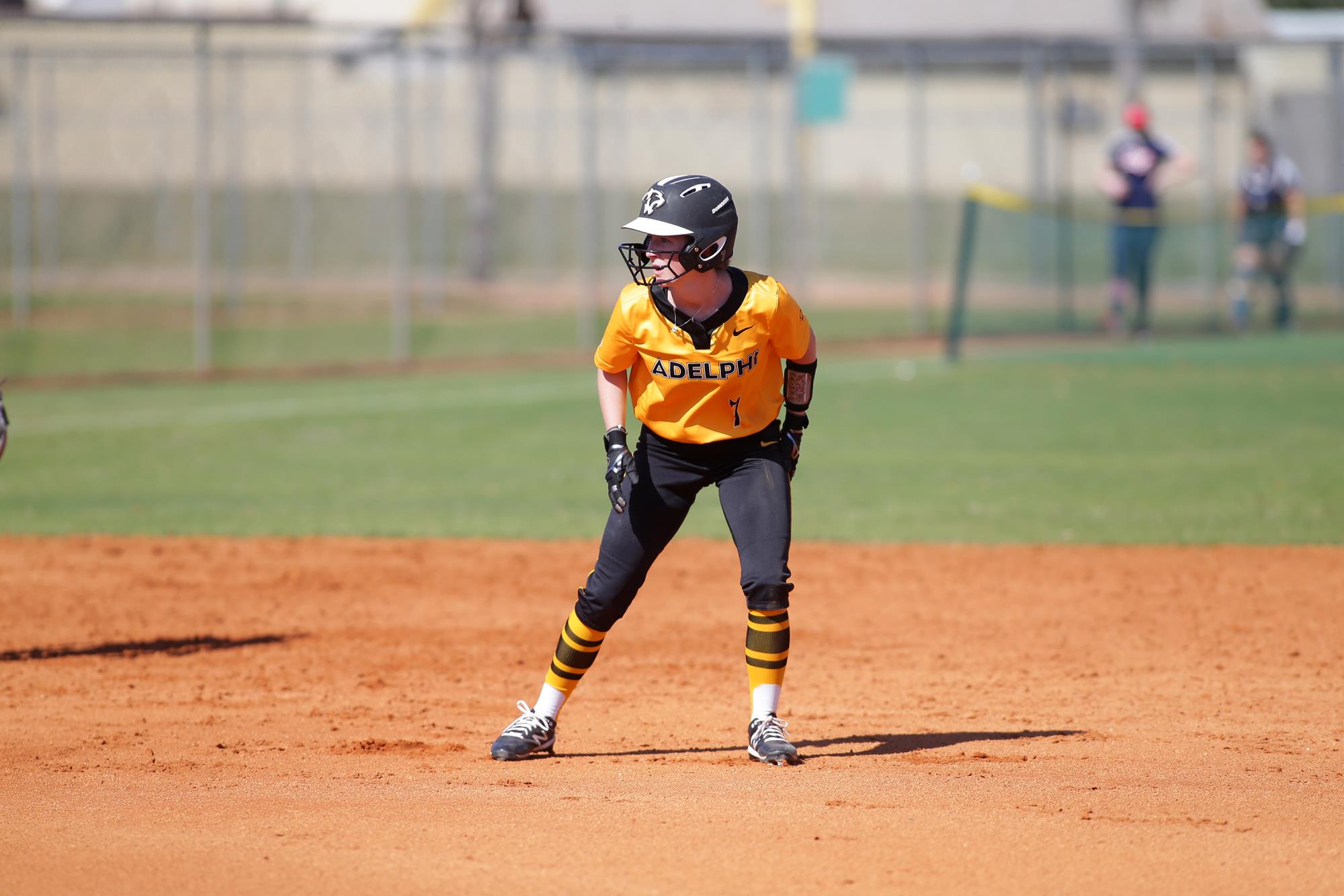 Allie Laird - Softball - Adelphi University Athletics
