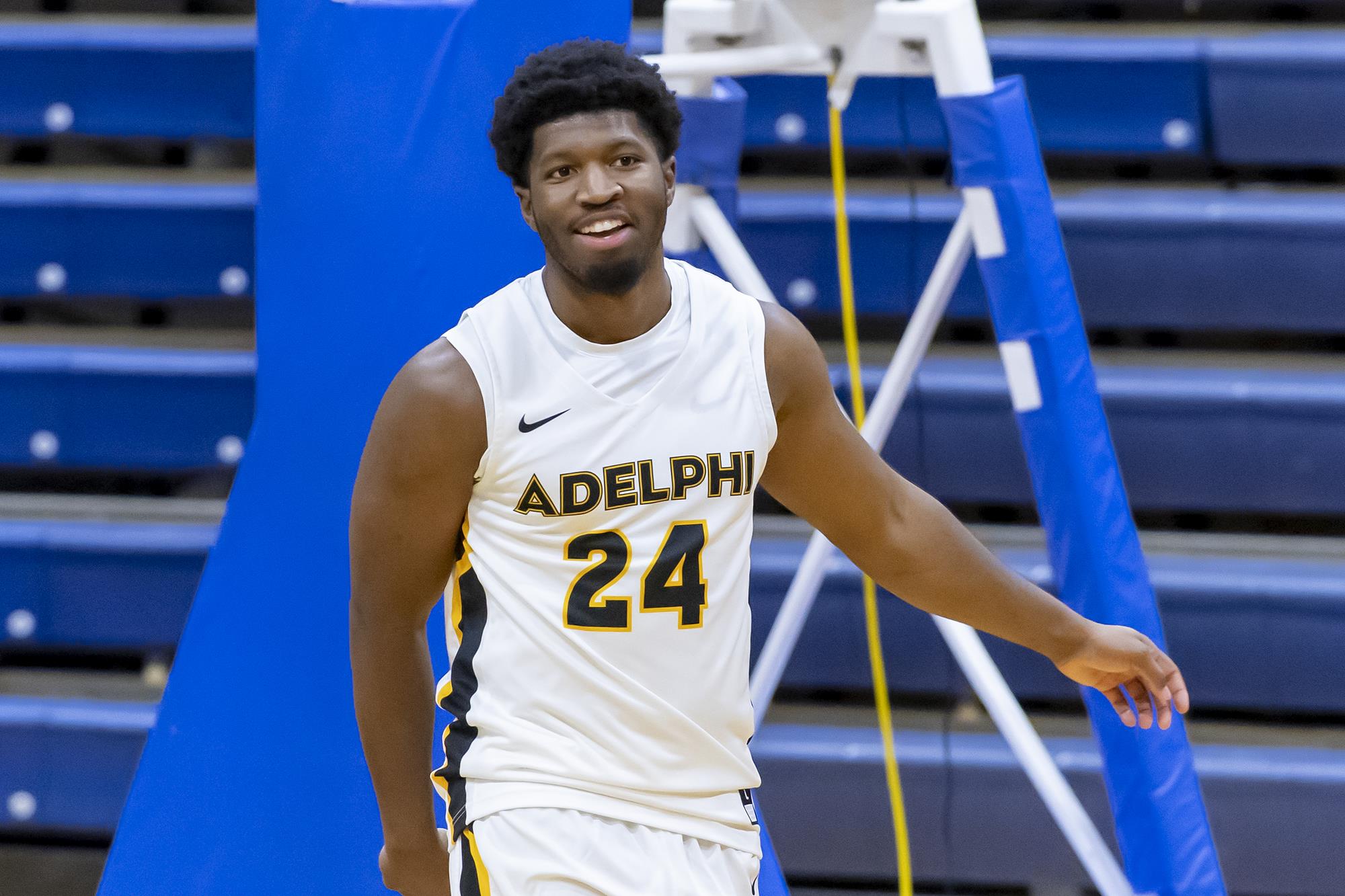 Adonis Williams - Men's Basketball - Adelphi University Athletics