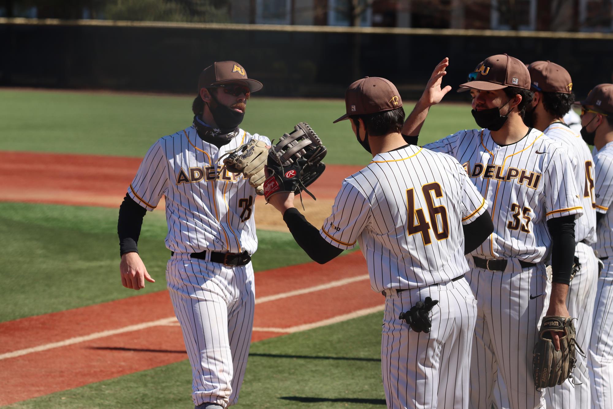 Becker's Mammoth Day Leads Baseball to Sweep of SCSU; 19-11, 6-2 ...