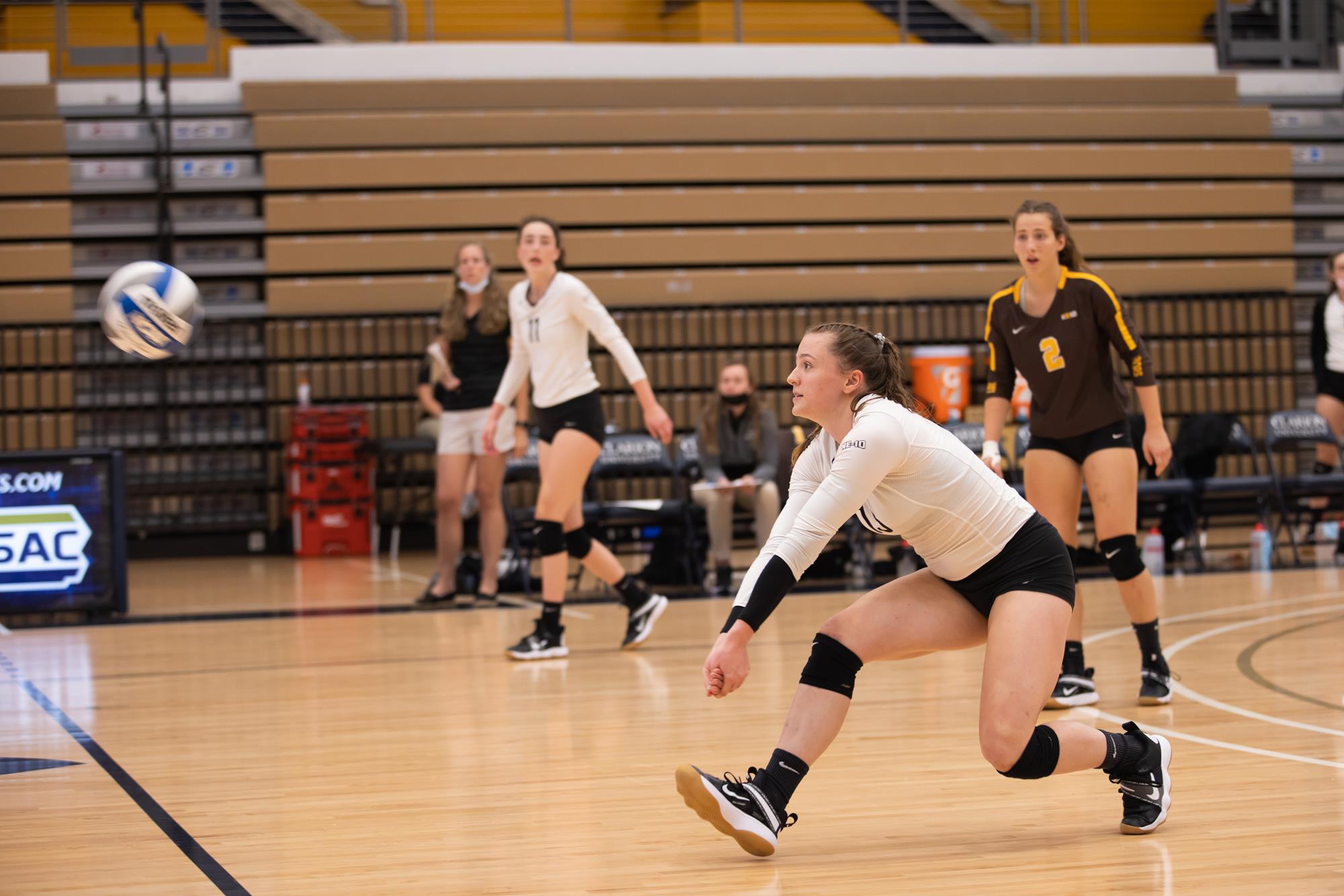 Katie Schloss - Women's Volleyball - Adelphi University Athletics
