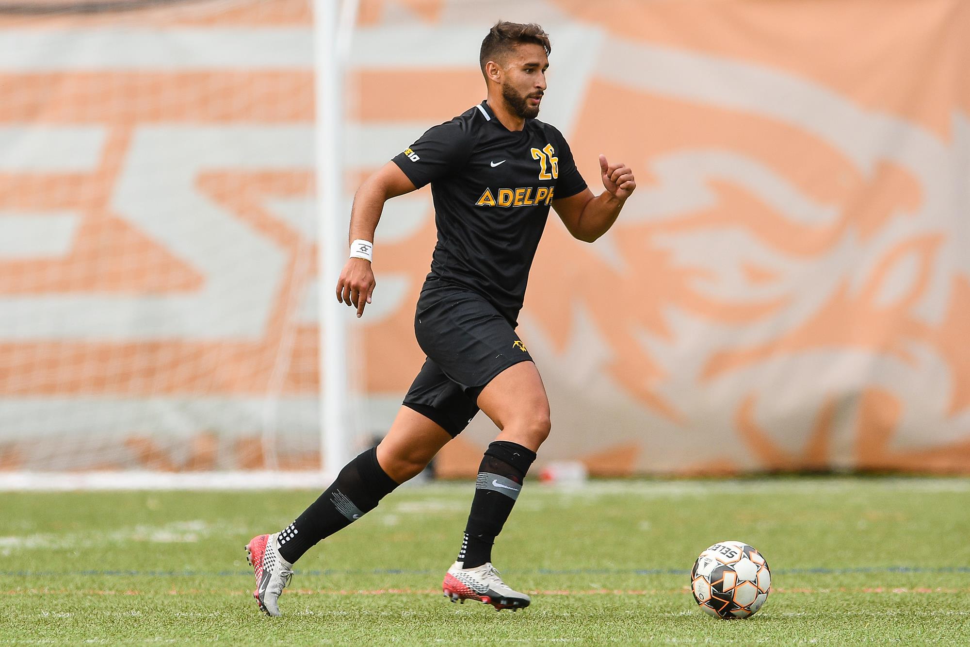 Ofek Pinto - Men's Soccer - Adelphi University Athletics