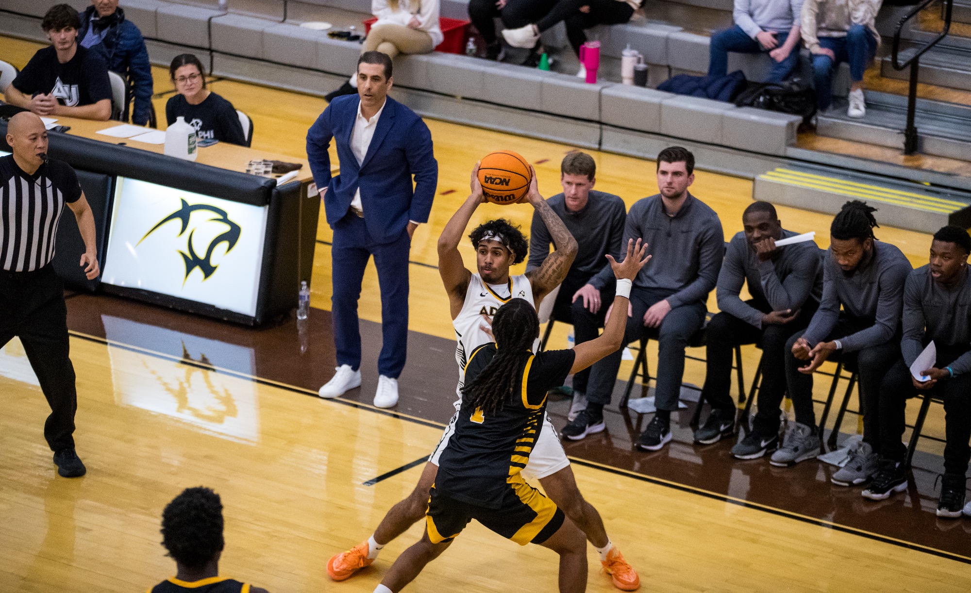 Elijah Perry - Men's Basketball - Adelphi University Athletics