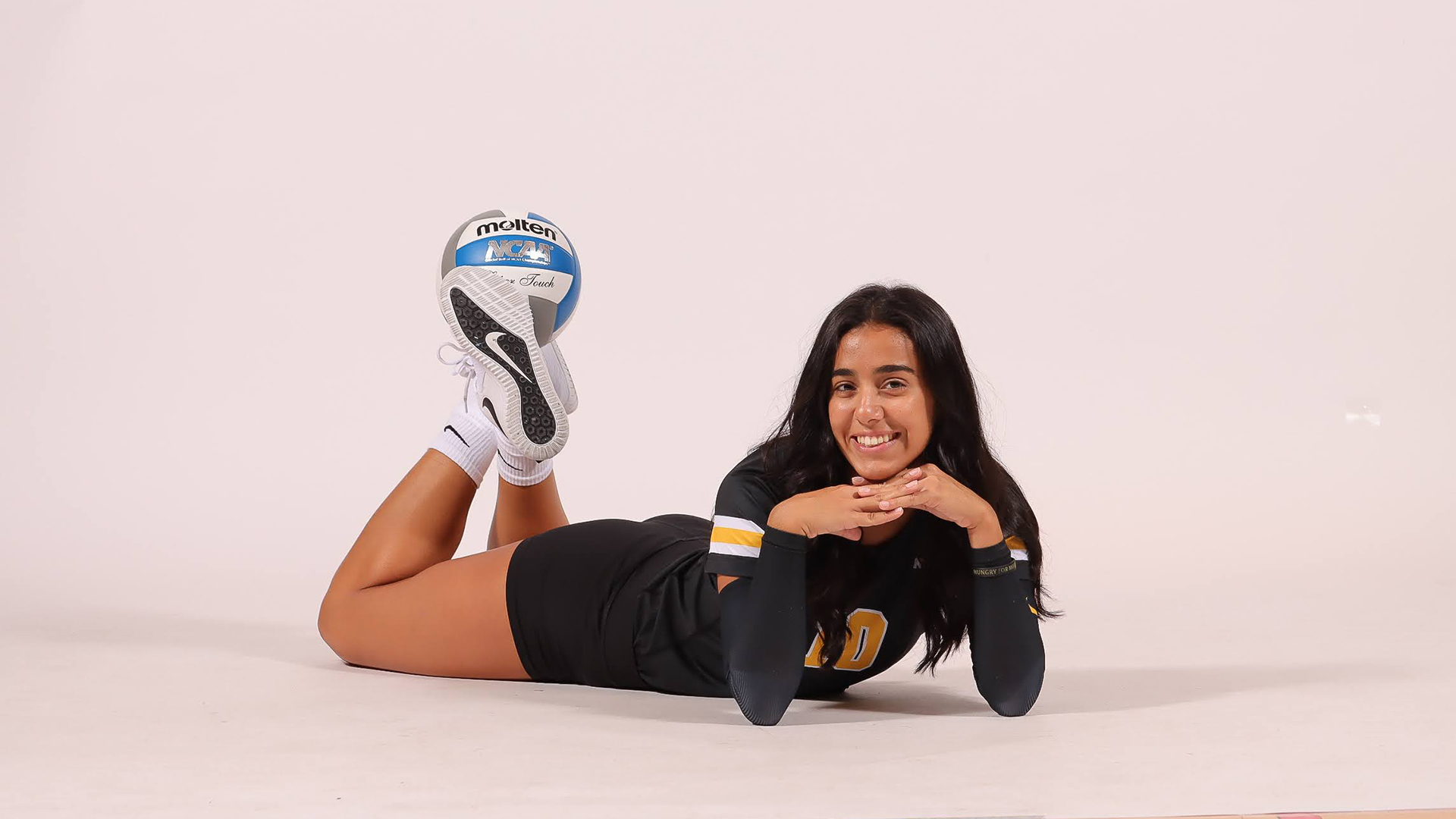 Sofia Pinzon - Women's Volleyball - Adelphi University Athletics