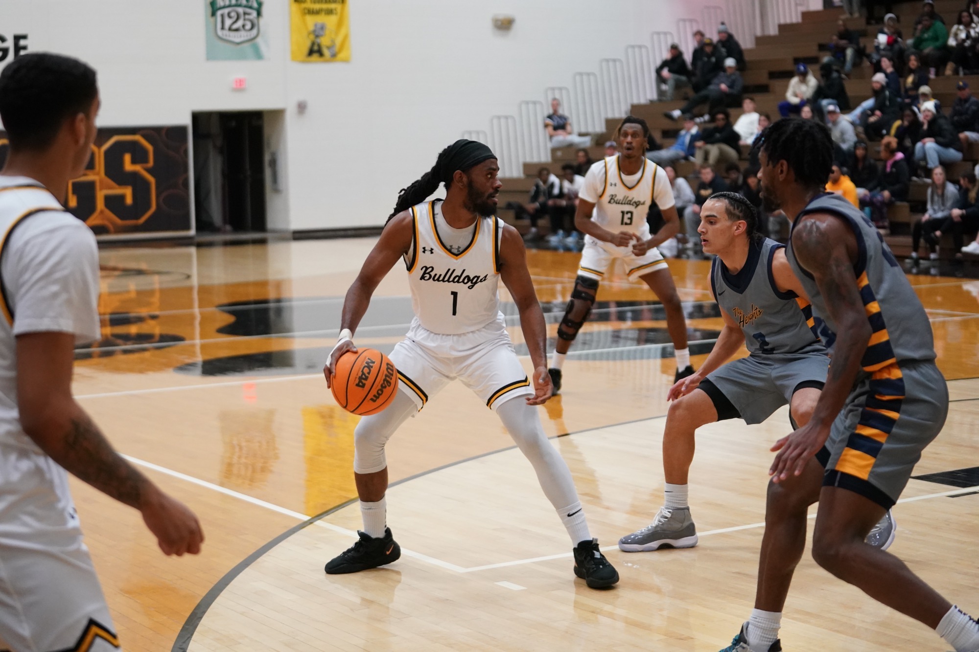 Men's Basketball Bit by Oberlin in Road Matchup - Adrian College