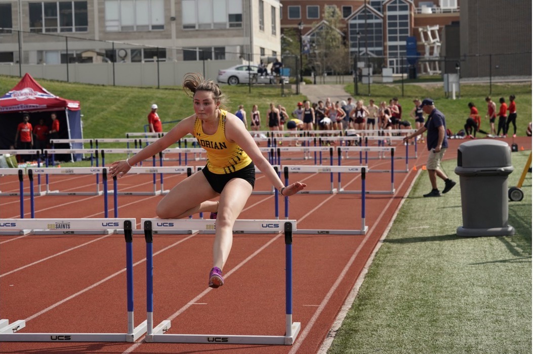 Men’s and Women’s T&F Places Third At CUAA Alumni Legacy Meet This ...