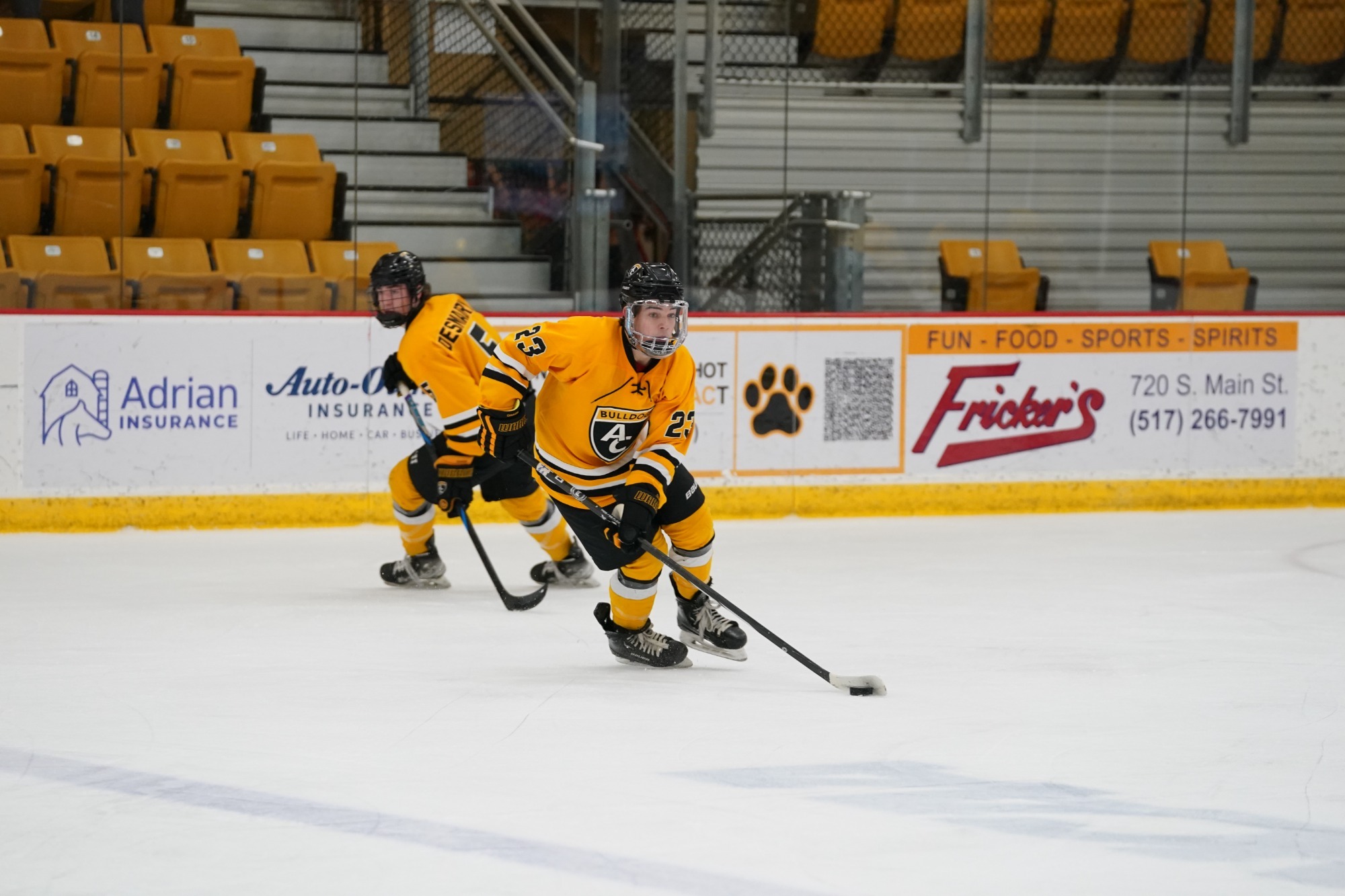 MD2 Hockey Grab Wins over Ohio and Schoolcraft to end Regular Season ...