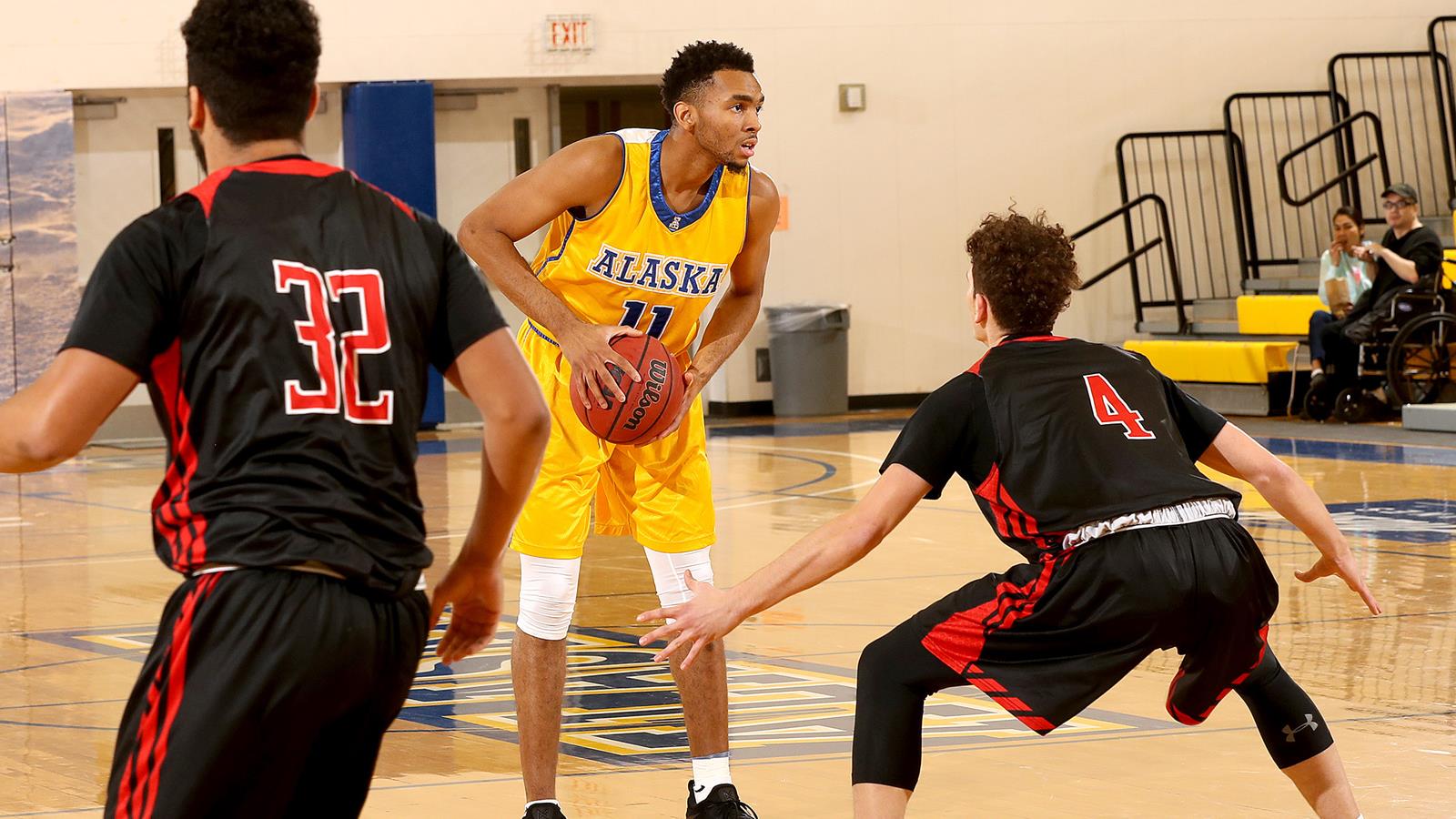 Amenofis Mitchell - Men's Basketball - University of Alaska Fairbanks ...
