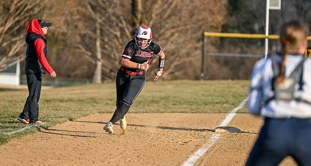 Softball Drops Doubleheader to PSU Berks - Albright College Athletics