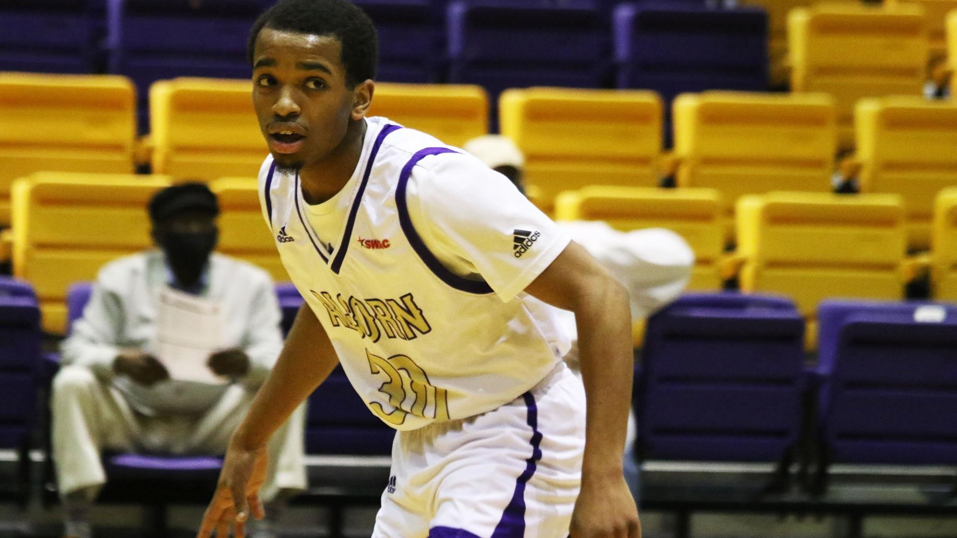 Free Throws Put Men's Basketball On Top in a 61-60 Victory Over JSU ...