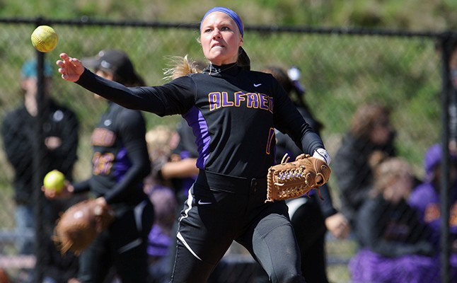 Liz Thompson - Softball - Alfred University Athletics