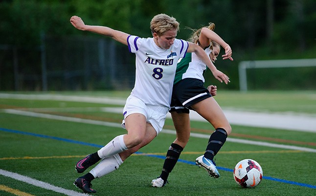 Amanda Roberts - Women's Soccer - Alfred University Athletics