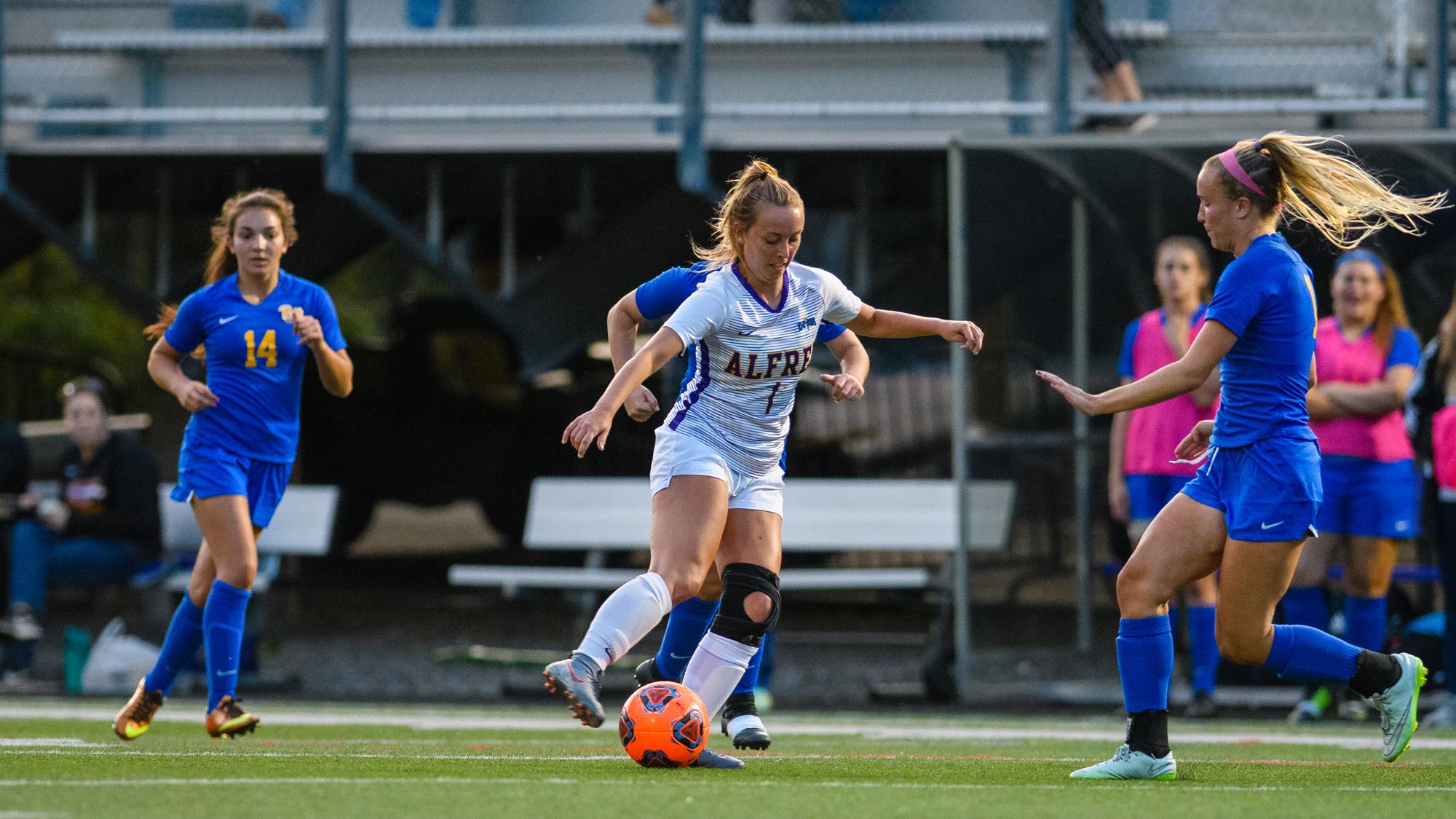 Lexi Riffelbach - Women's Soccer - Alfred University Athletics