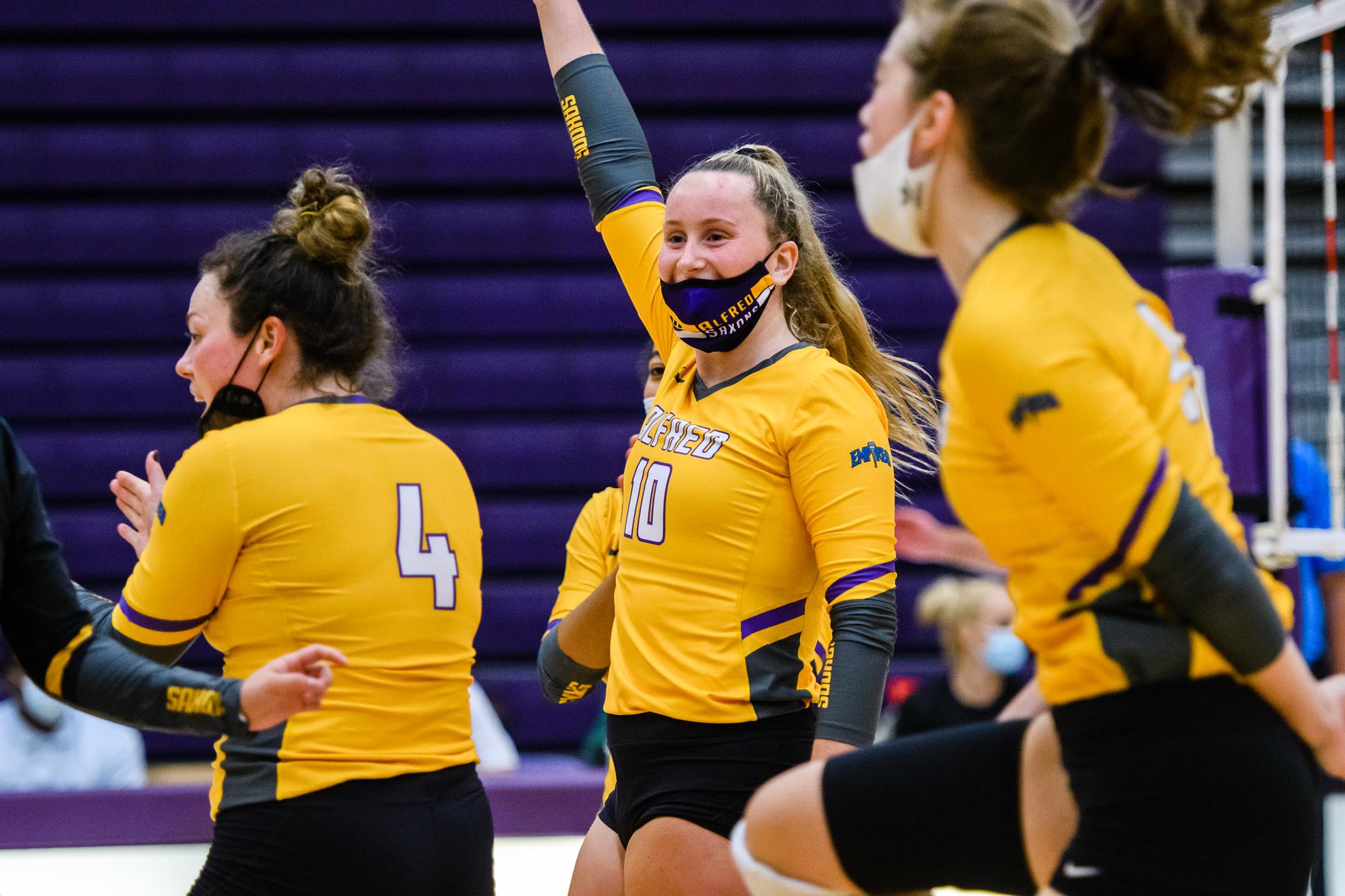 Fiona McNeil - Women's Volleyball - Alfred University Athletics