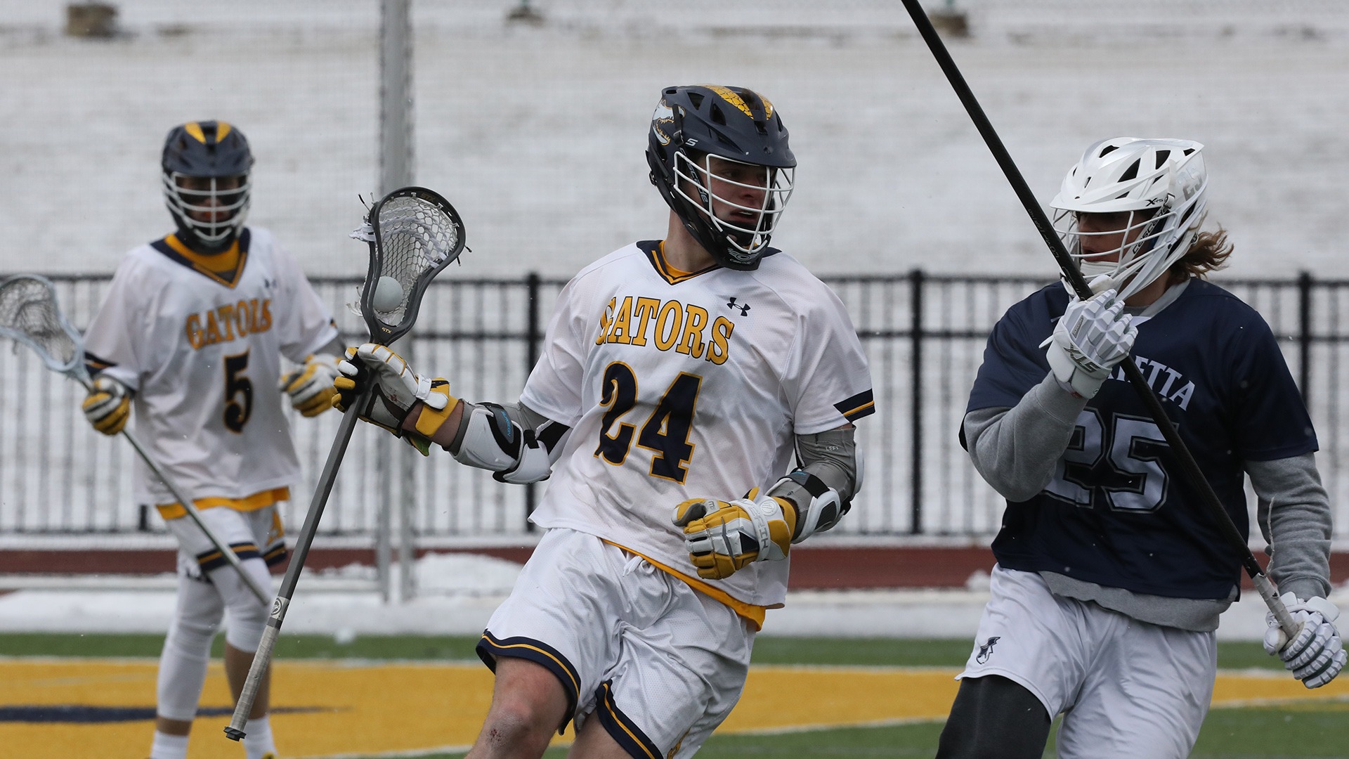 Big fourth quarter pushes Gators past Raiders - Allegheny College Athletics