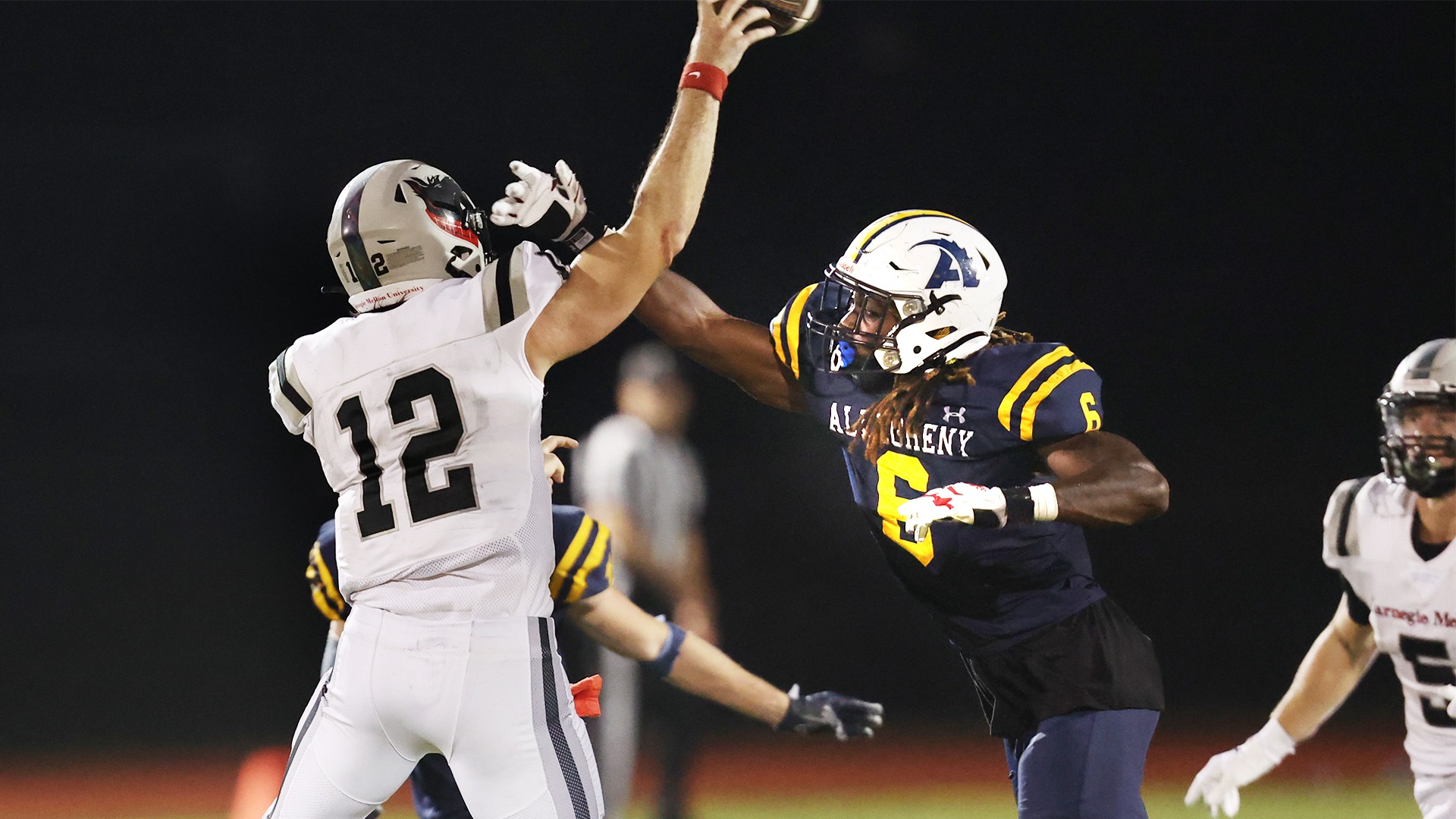 Stout Defense Not Enough For Gators vs. No. 24 Carnegie Mellon ...