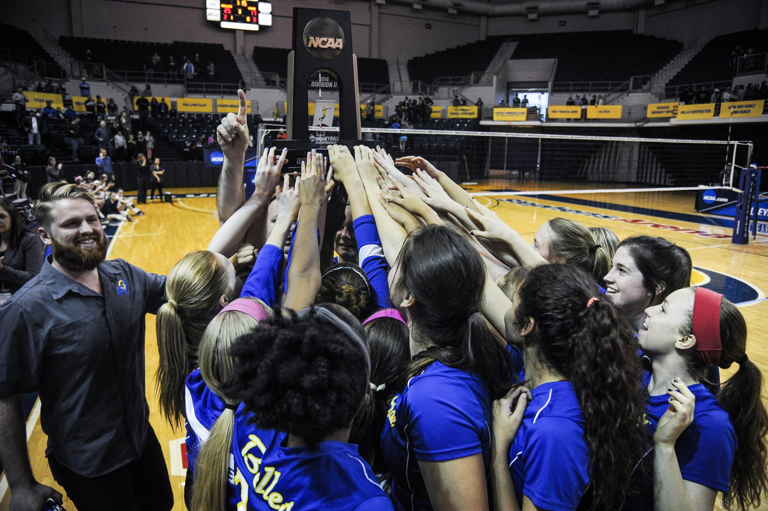 Ali Davison - Volleyball - Angelo State University Athletics