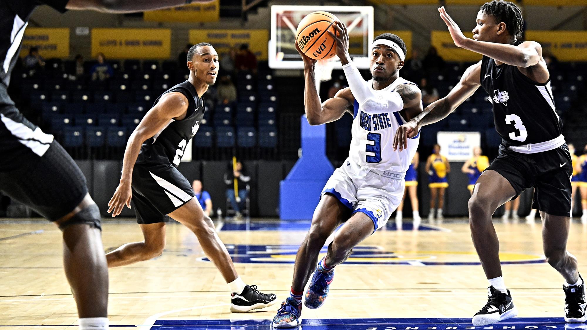 Tyrell Carroll - Men's Basketball - Angelo State University Athletics