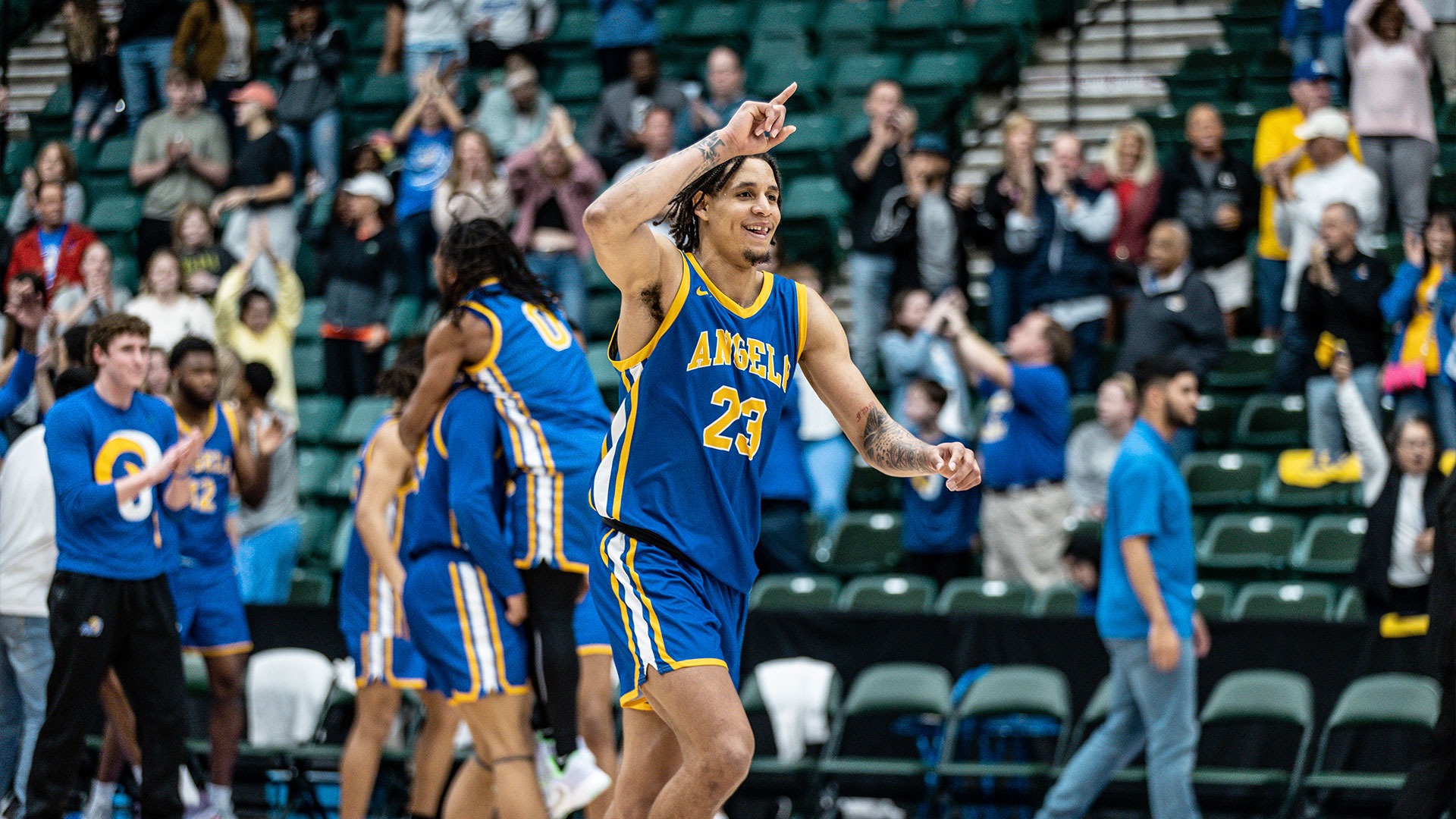 Fredelin De La Cruz - Men's Basketball - Angelo State University Athletics