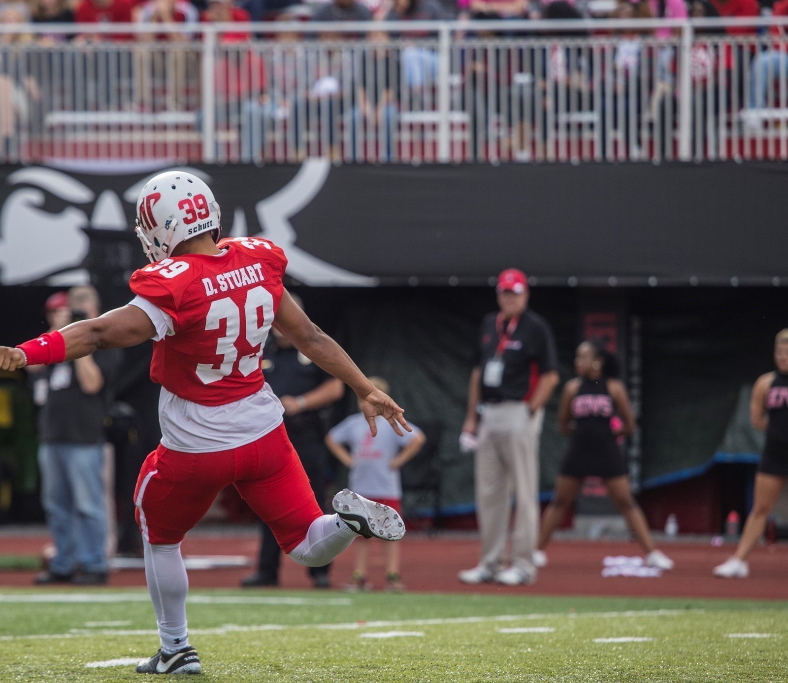 Devin Stuart - Football - Austin Peay State University Athletics