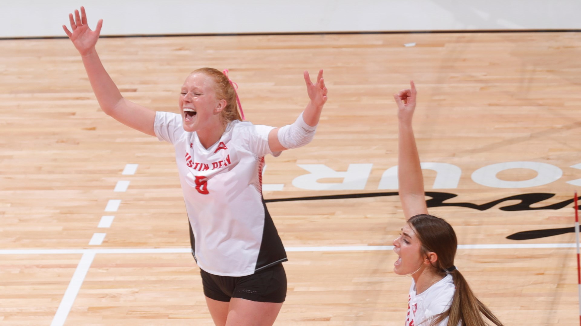 Seyring and Powell errorless in straight-set victory over Royals ...