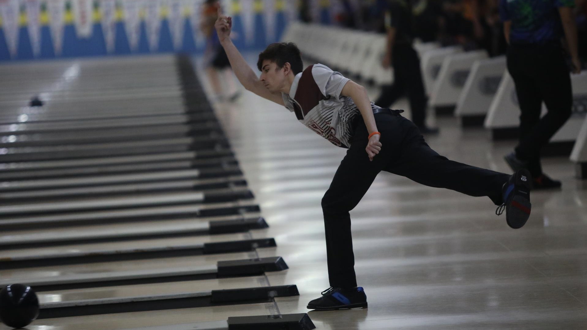 Elliot Discher - 2019-20 - Men's Bowling - Aquinas College