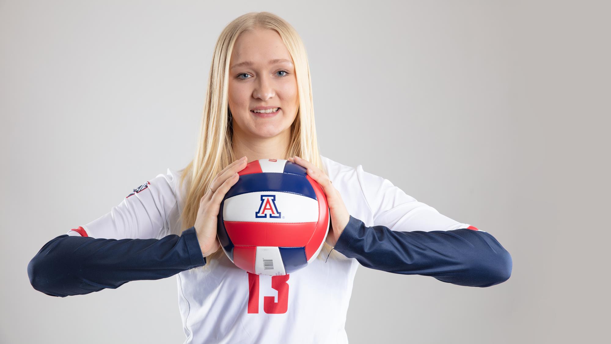 Merle Weidt - Volleyball - University of Arizona Athletics