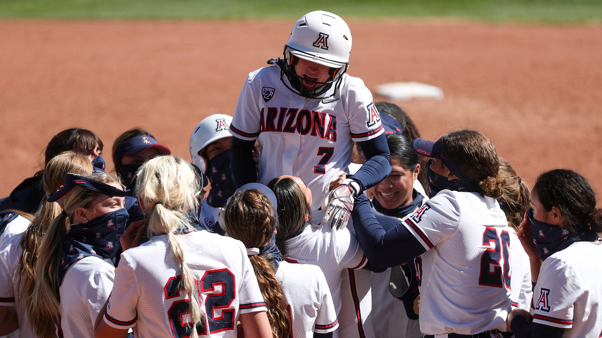 Hanah Bowen - Softball - University of Arizona Athletics