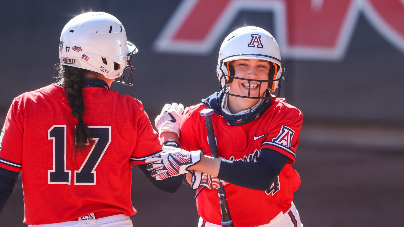 Isabella Dayton - Softball - University of Arizona Athletics