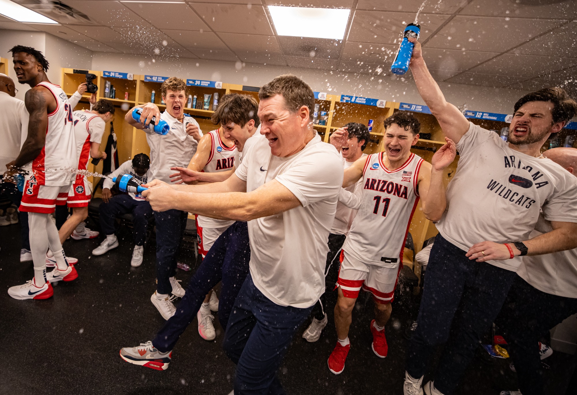 Caleb Love One of Five Finalists for 2025 Jerry West Award - University ...