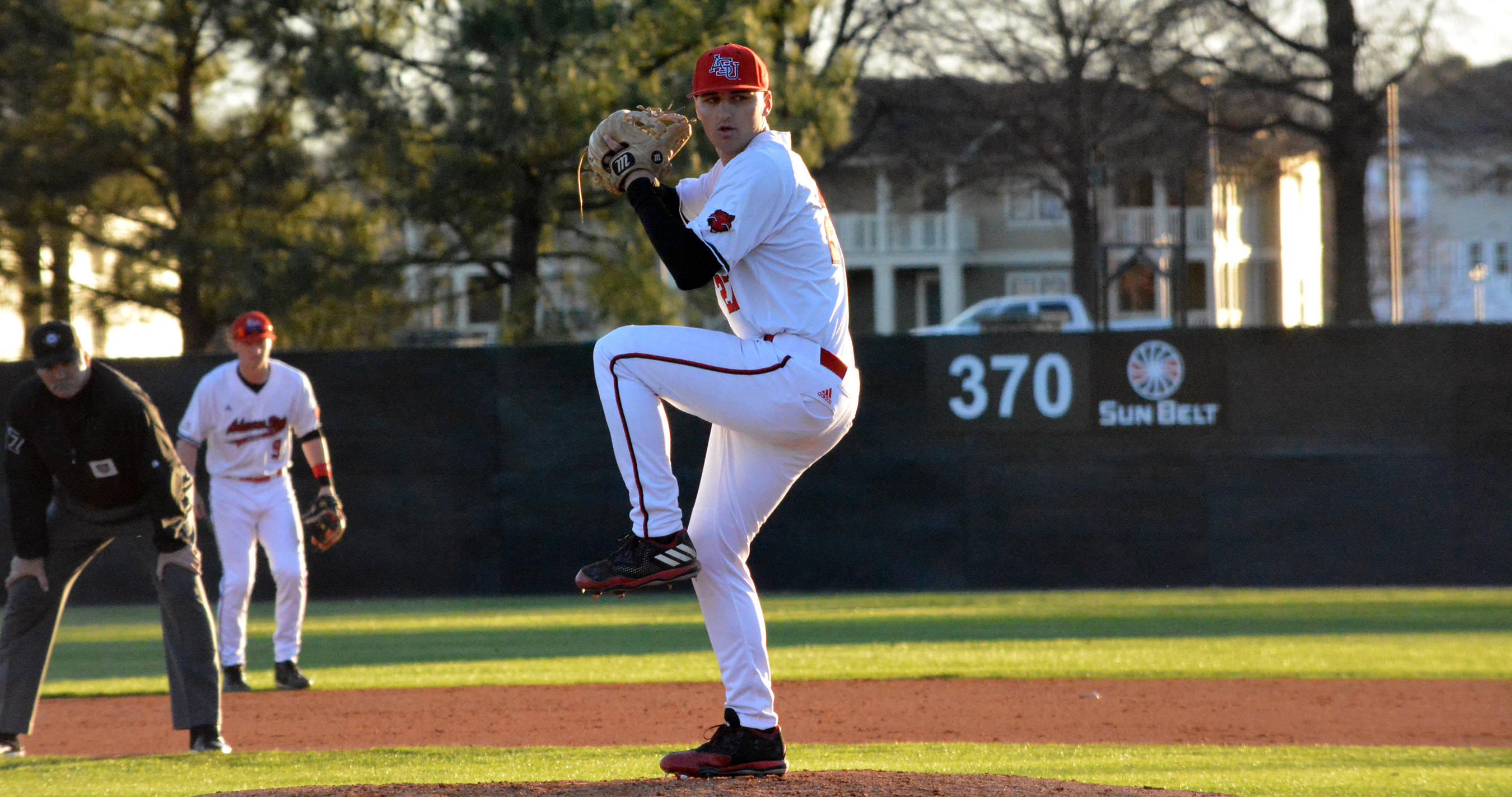 10th-Inning Double Pushes to Win at SIU - Arkansas State University